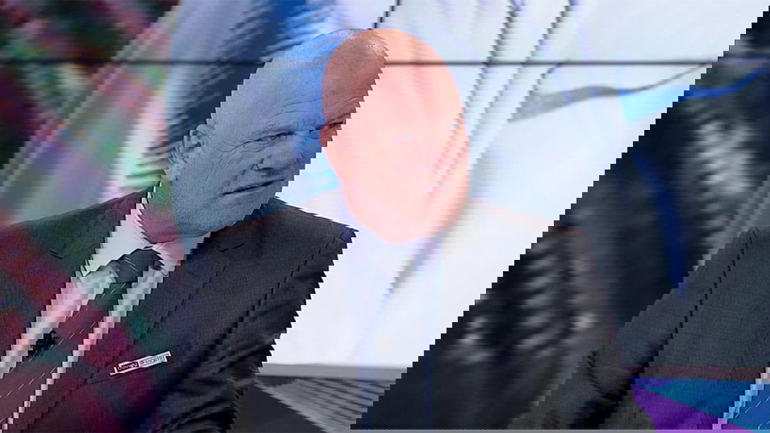 Andy Gray slaughters Steve Bruce for his appalling negative tactics ...