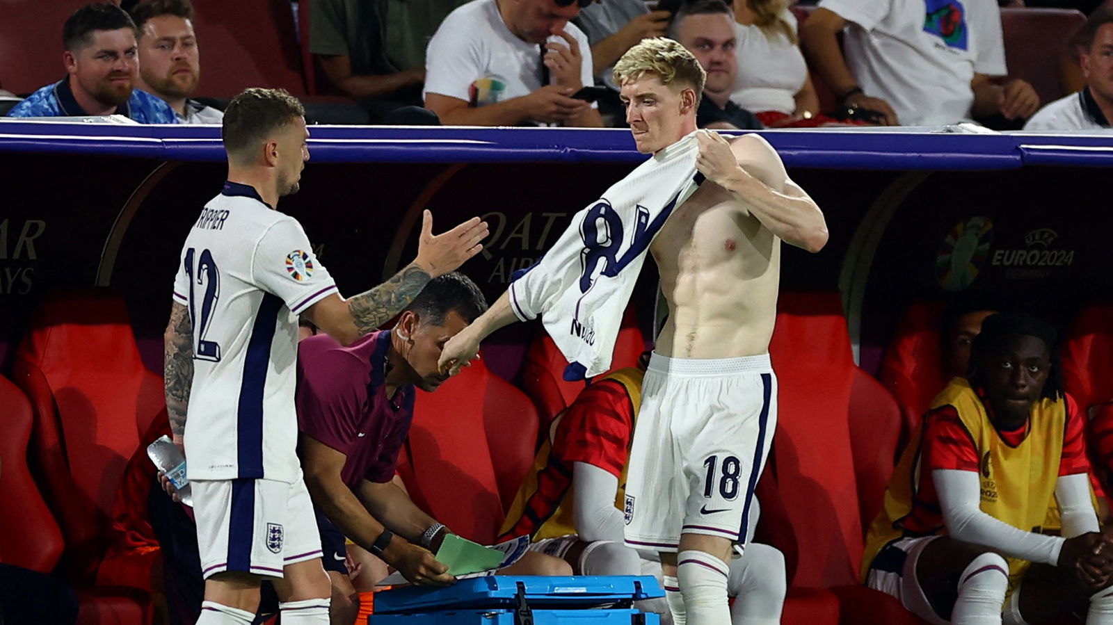 Anthony Gordon situation with England is a joke - Jamie O’Hara - NUFC ...