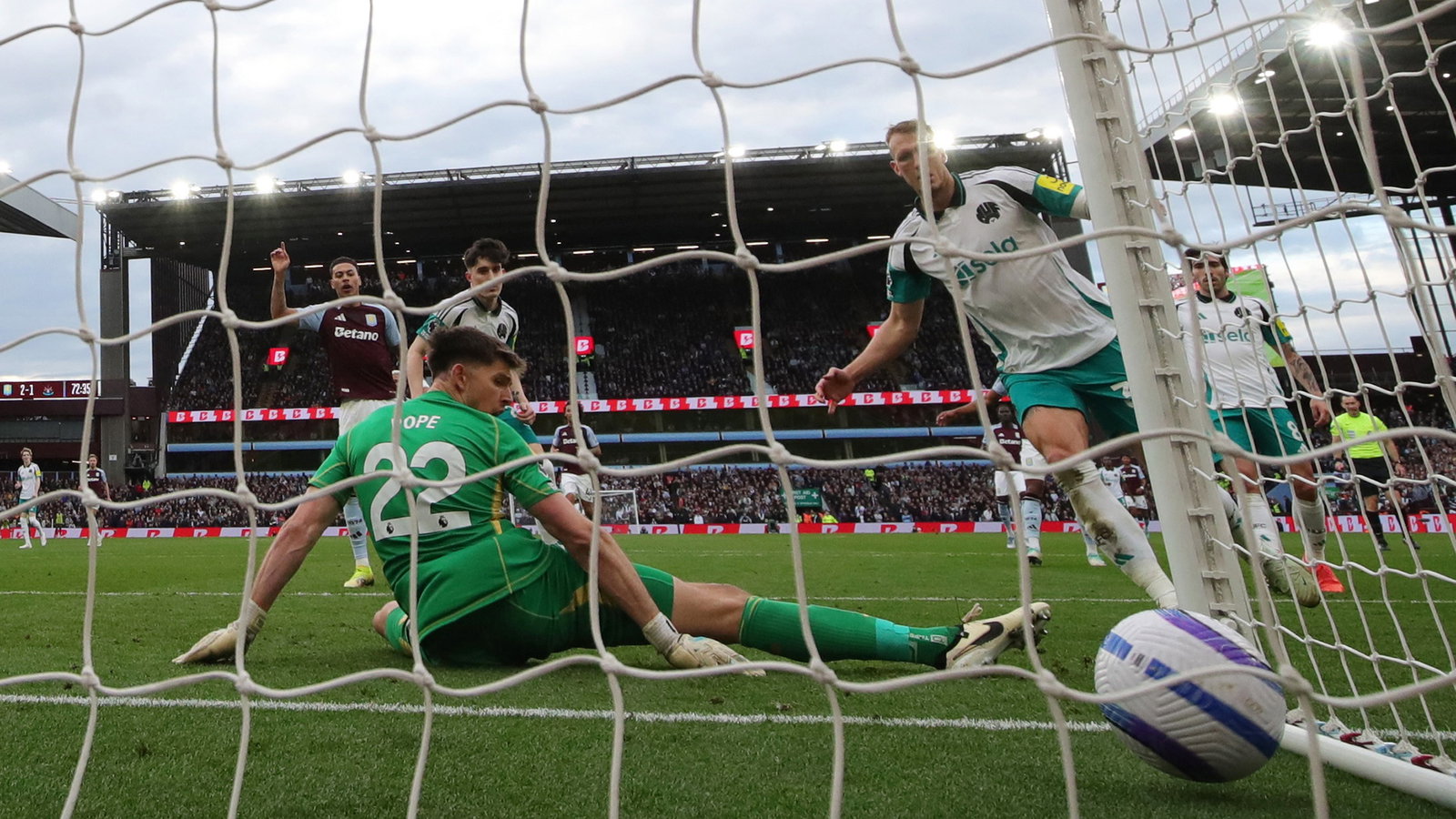 Holding your nerve - Panic is infectious - NUFC The Mag