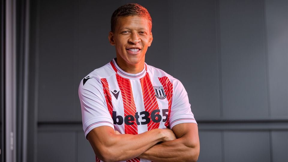 Stoke City release amusing teaser video before confirming Dwight Gayle ...