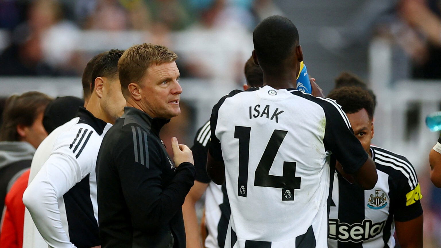 That trophy weighs heavy for Eddie Howe and Newcastle United fans ...