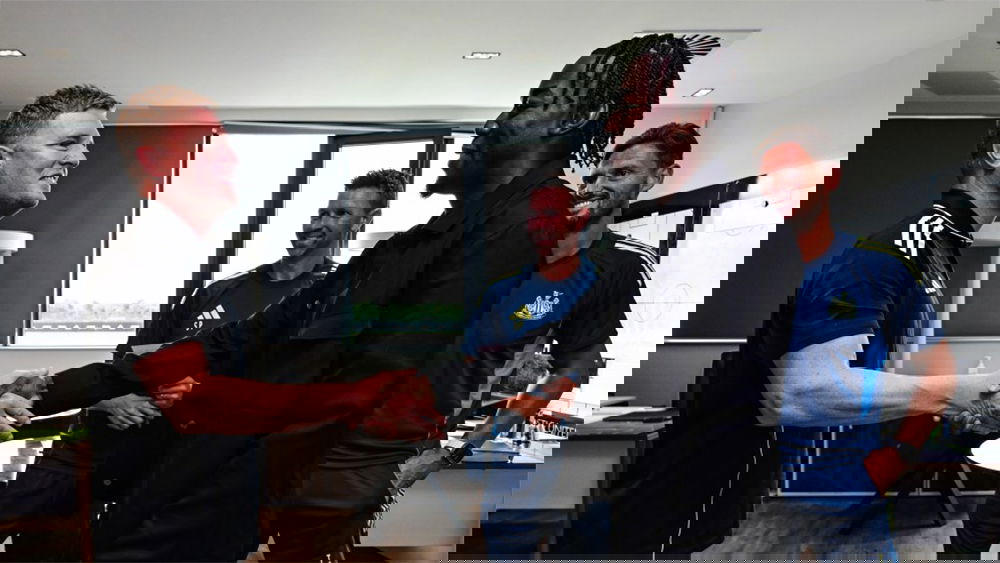 Alexander Isak not for sale at any price as Newcastle United miss out ...