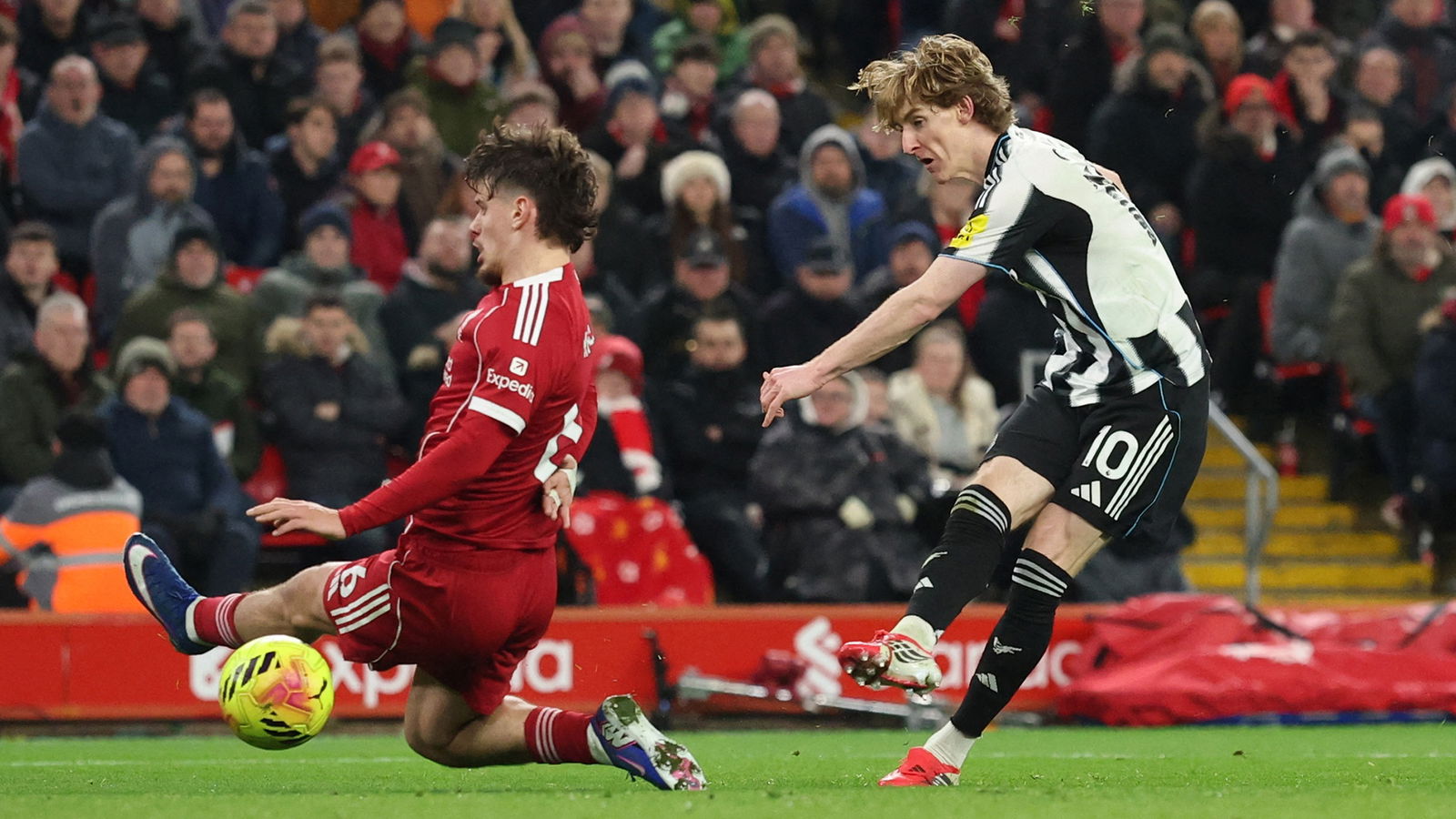 3 Positives and 3 Negatives to take from Liverpool 4 Newcastle 1 - NUFC ...