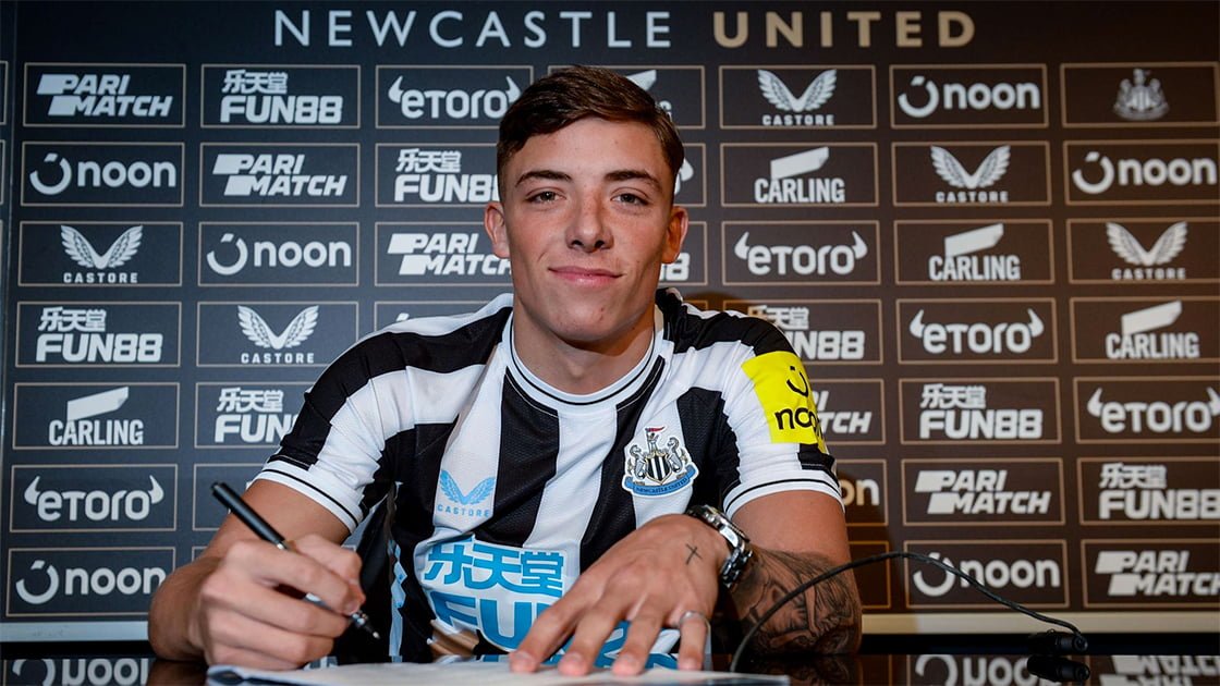 Swansea official announcement - Harrison Ashby makes debut - NUFC The Mag