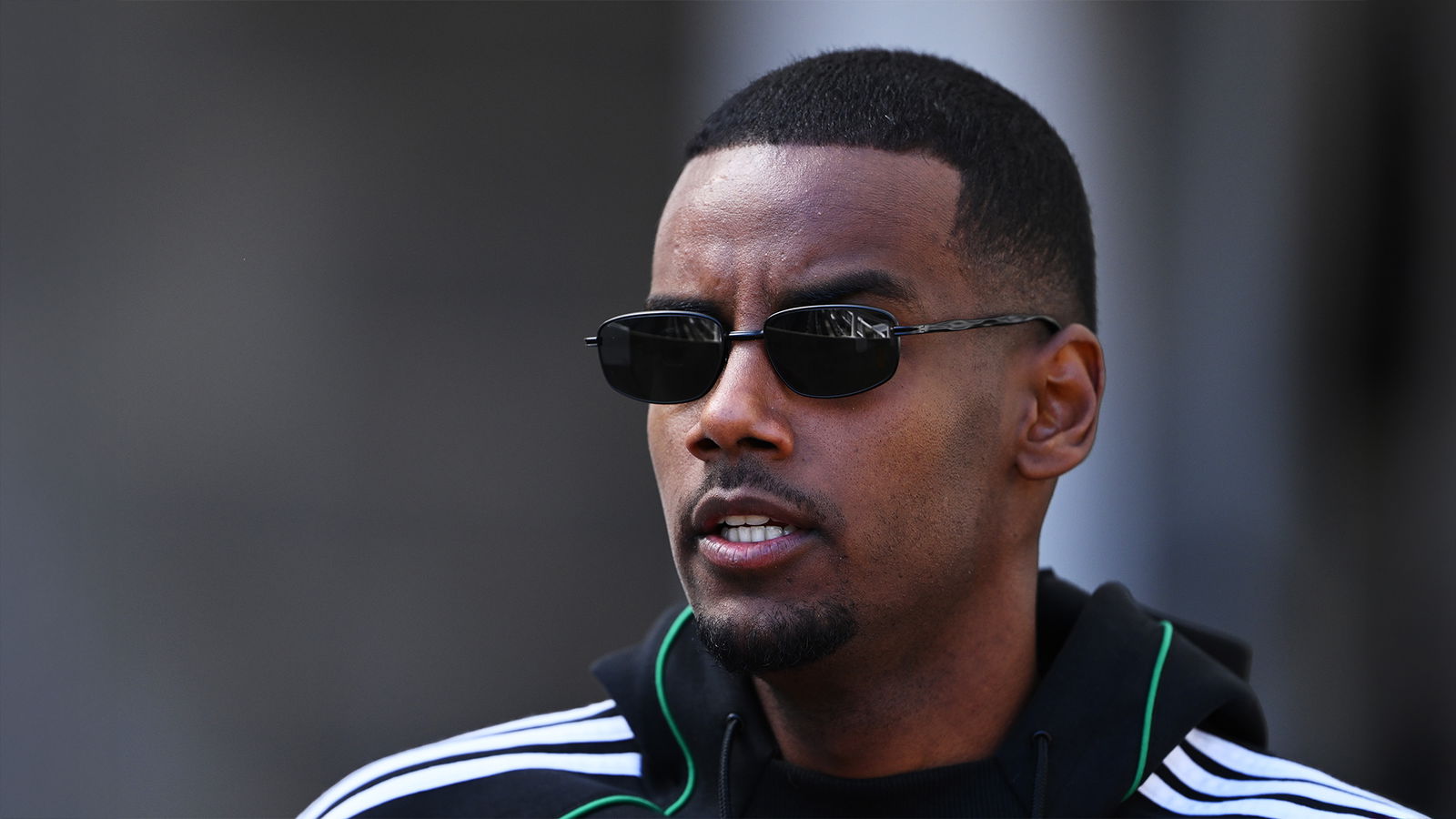 We know why Alexander Isak hasn’t handed in a transfer request to Newcastle United - Ian Dennis ...