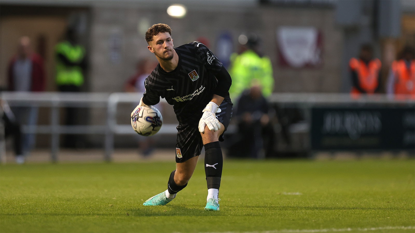 Newcastle United official announcement - Max Thompson signs new ...