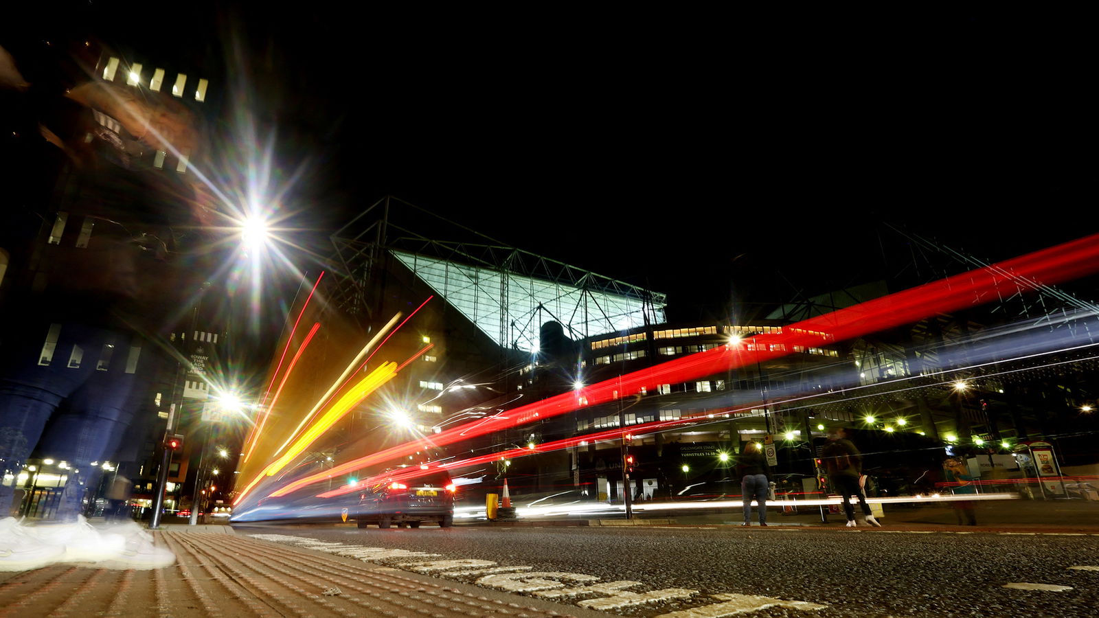Newcastle United on their way to Wembley! The photo that perfectly ...