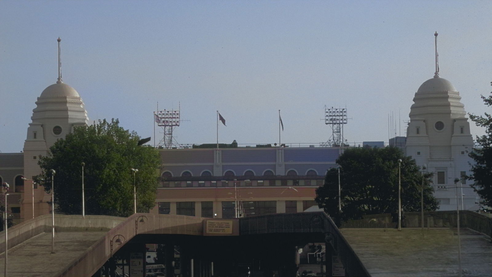 Last time the two clubs met at Wembley it was Newcastle United who beat ...
