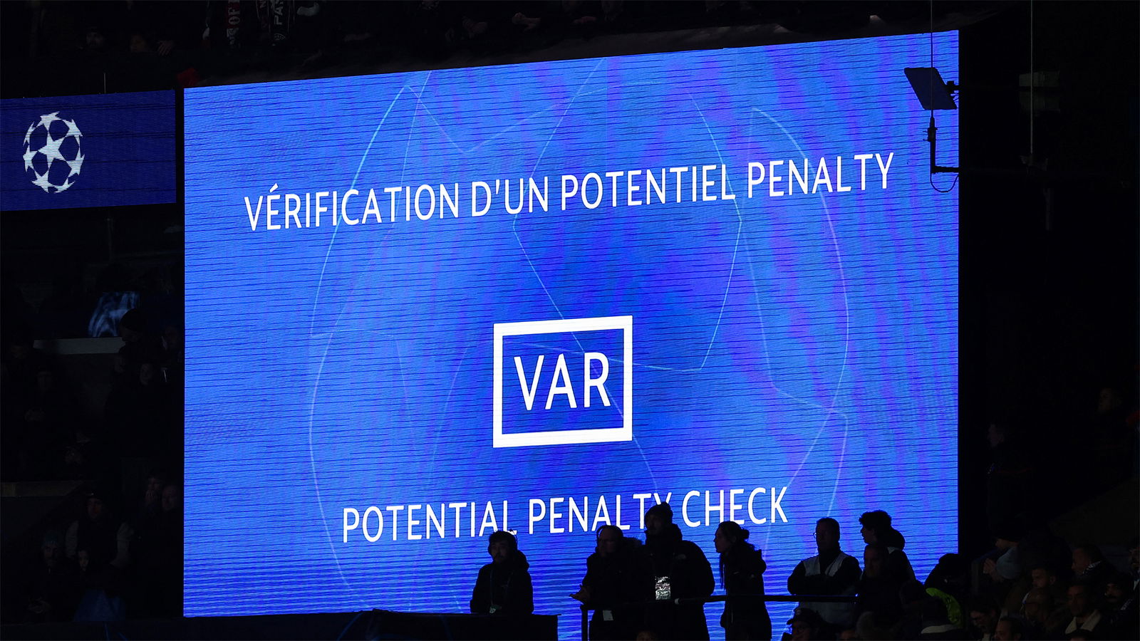 VAR official punished by UEFA after shocking error cost Newcastle United victory - PSG 1 ...